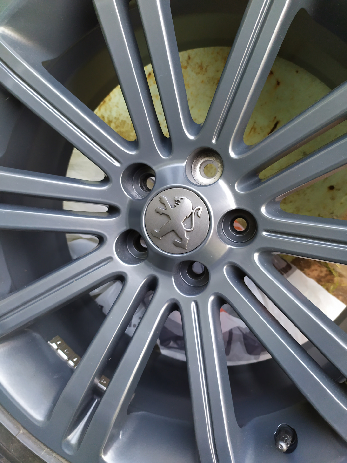 Диски в цвет графит — Peugeot RCZ, 1,6 л, 2012 года | колёсные диски ...
