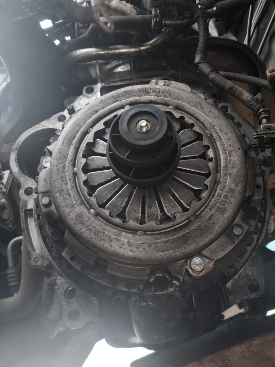 Замена подшипников и сальников КПП — Lifan X60, 1,8 л, 2013 года ...