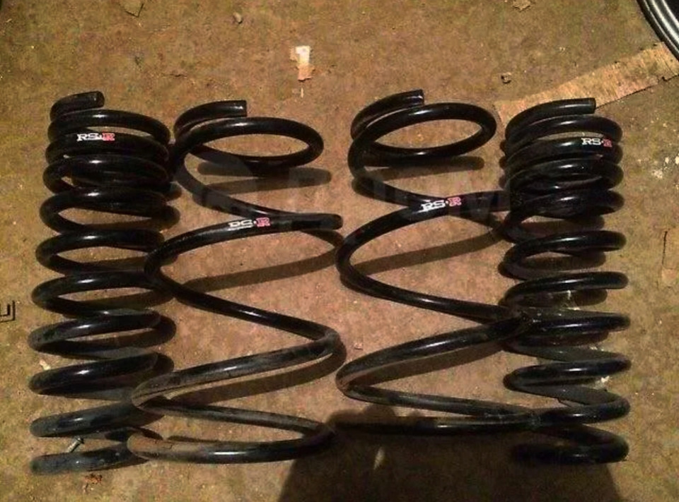 Замена штатных пружин на RS-R Ti-2000 на Fielder 142 — Toyota Corolla ...