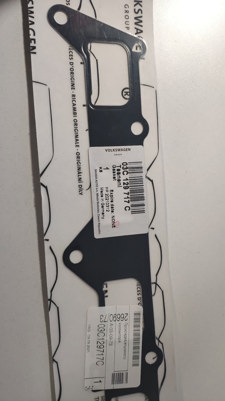 03C129717C Прокладка впускного коллектора / 1.4-1.6 01~ VAG | Запчасти ...