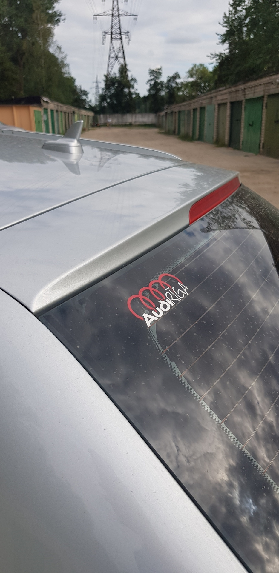 Облом направляющей в скобе заднего суппорта. — Audi 100 (C4), 2,3 л ...
