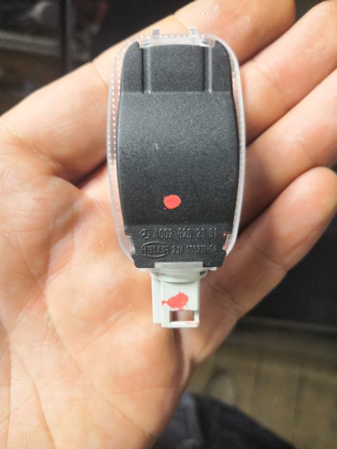 A0028202101 Фонарь подсветки салона Mercedes | Запчасти на DRIVE2