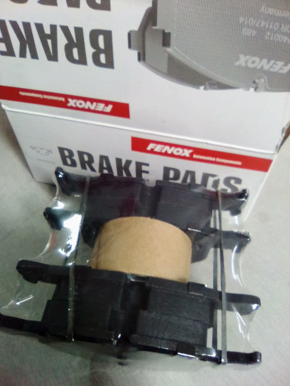 Пришли тормозные накладки и датчики износа колодок — BMW 5 series (E60 ...