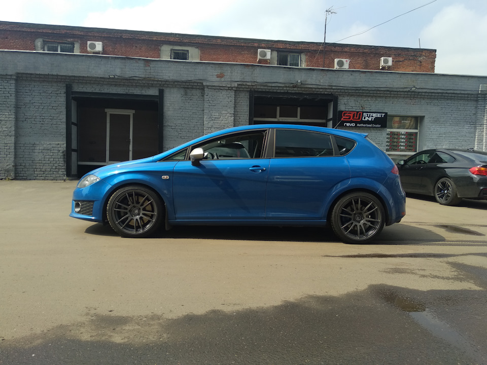 ST X Coilovers — SEAT Leon FR (Mk2), 2 л, 2012 года | тюнинг | DRIVE2