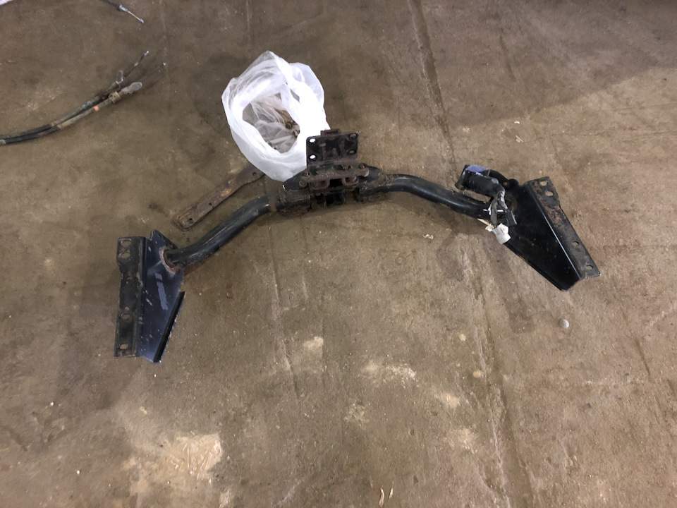 ТО 303700 Масло, ручник, фаркоп, радиатор кондиционера(Подготовка к ...