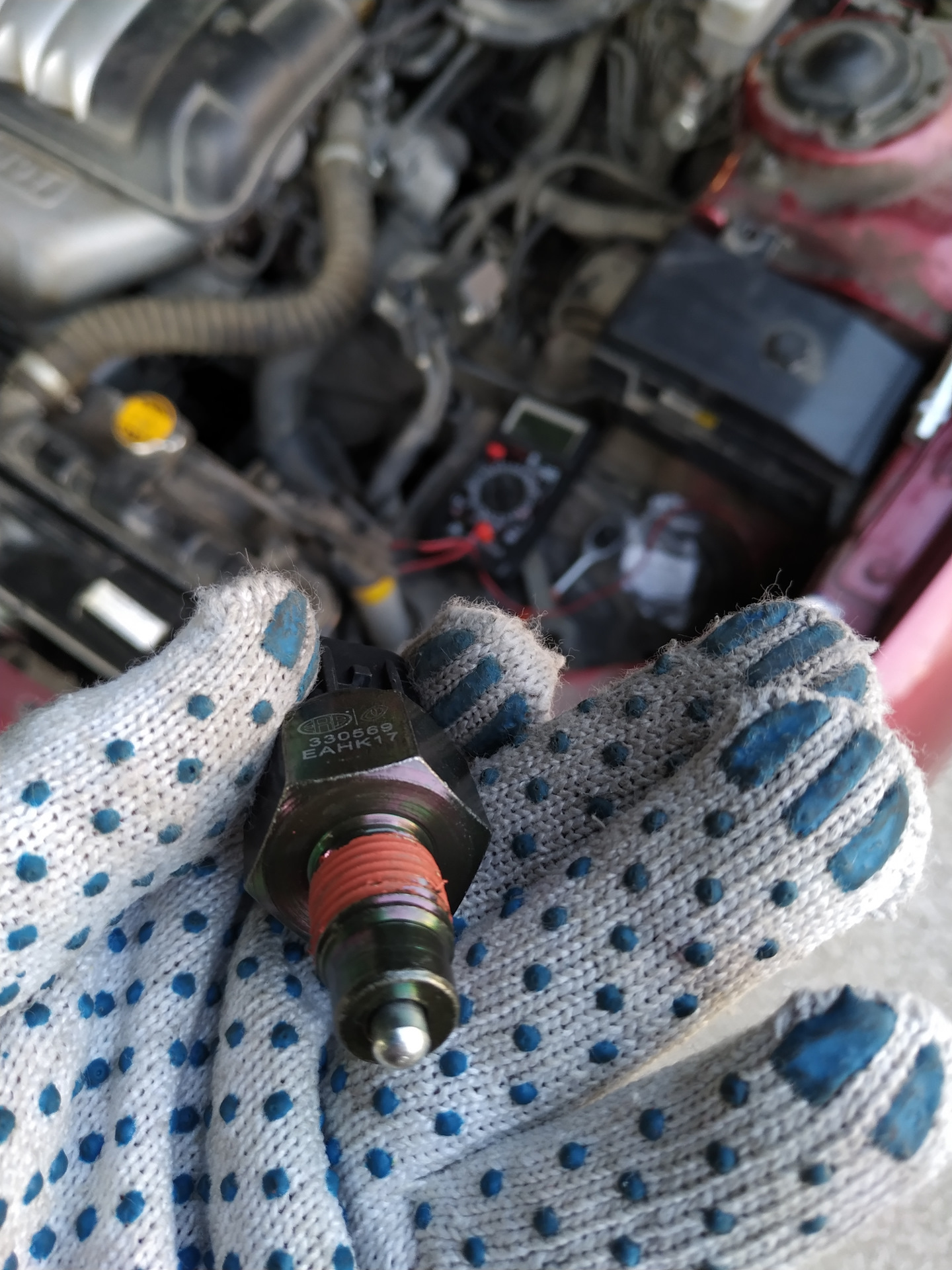 Замена датчика заднего хода — Hyundai Sonata IV (EF), 2 л, 2005 года ...
