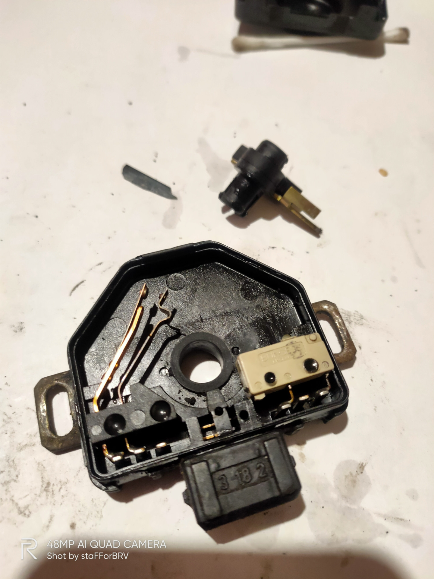 ДПДЗ BOSCH 0 280 120 301 — Renault 19, 1,7 л, 1991 года | электроника ...