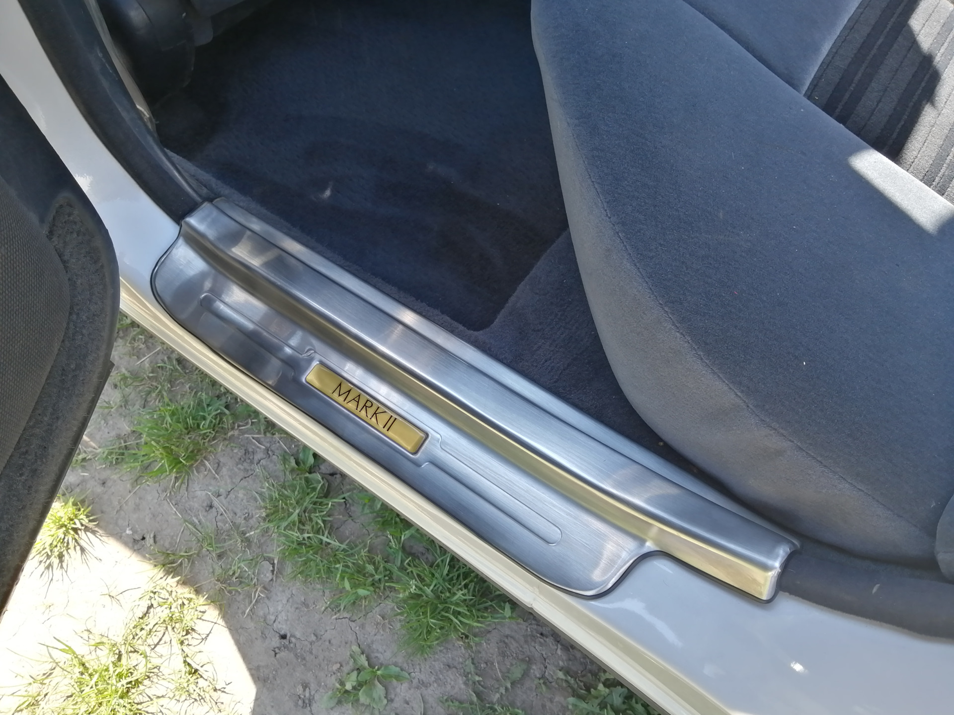 Металлические накладки на пороги — Toyota Mark II (90), 2,5 л, 1994 ...