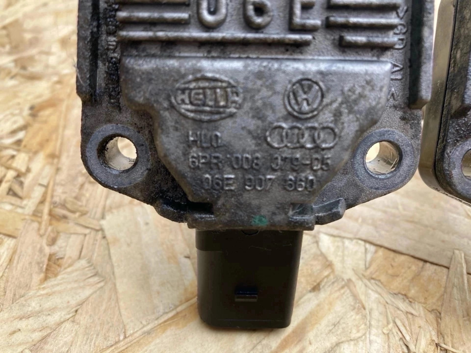 06E907660 ДАТЧИК УРОВНЯ МАСЛА AUDI A6 (05-11), SCODA OCTAVIA (04-08 ...