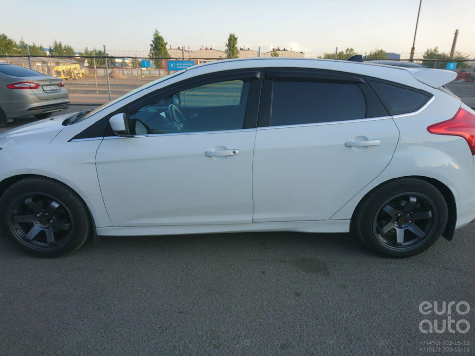 Фотосет от евроавто) — Ford Focus Hatchback III, 1,6 л, 2012 года ...