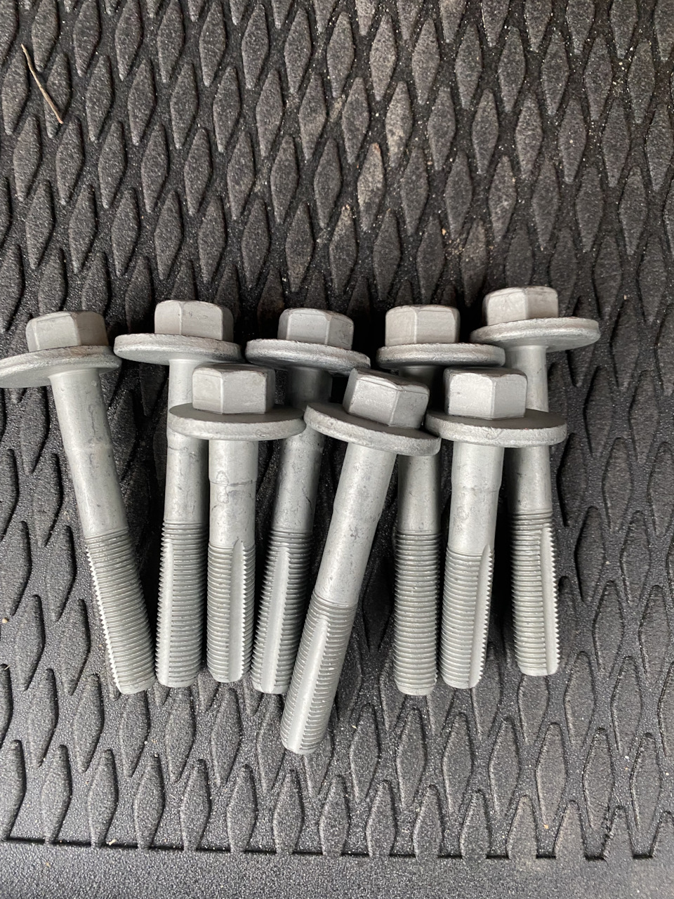 Очень много сайлентблоков + устранение мелочей. — Volkswagen Touareg ...