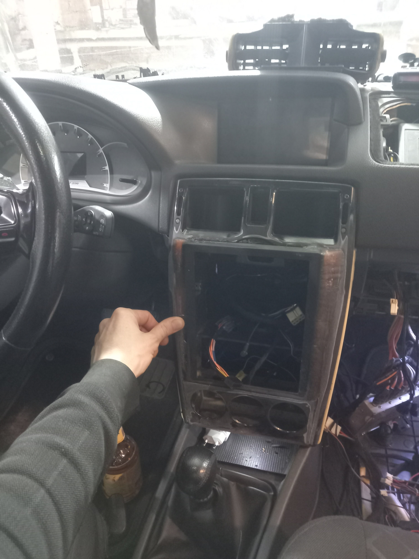 Магнитола в стиле тесла на приору — Lada Приора хэтчбек, 1,6 л, 2010 ...
