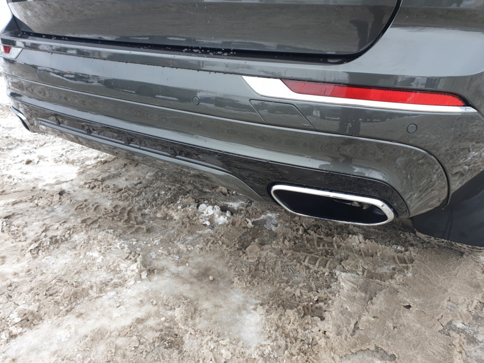 R-Design стиль заднего бампера — Volvo XC60 (2G), 2 л, 2018 года ...