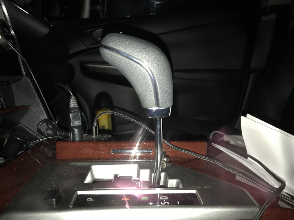 Ручка акпп — Toyota Camry (XV50), 2,5 л, 2013 года | аксессуары | DRIVE2