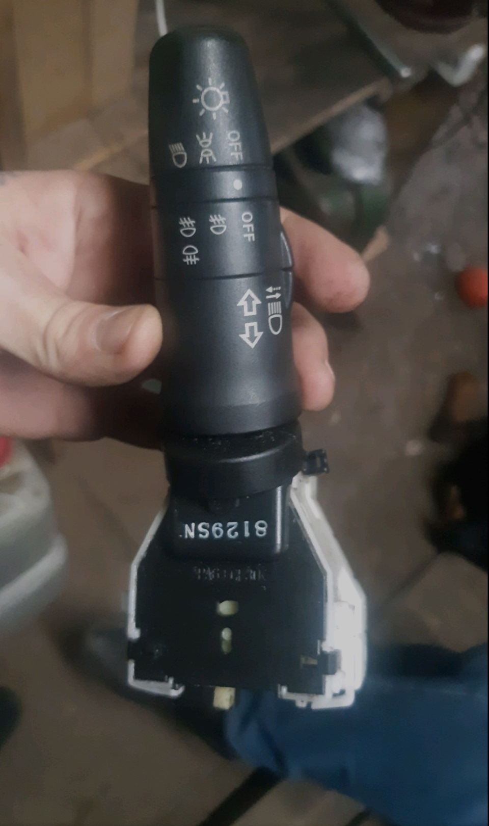 25540EM04E Подрулевой переключатель NISSAN INFINITI | Запчасти на DRIVE2