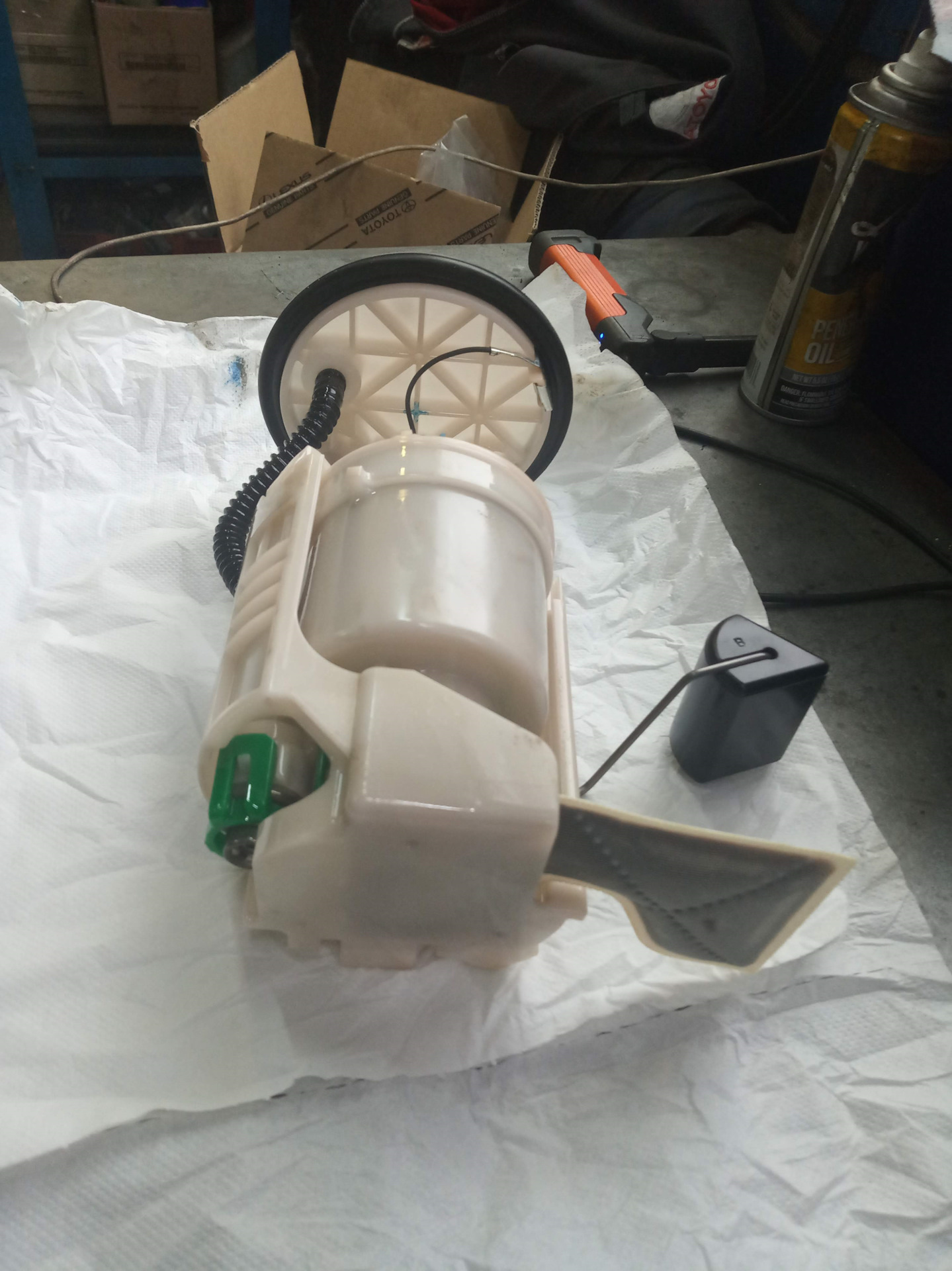 ТО 131 000 км + Замена топливных фильтров — Toyota Camry (XV50), 2 л ...