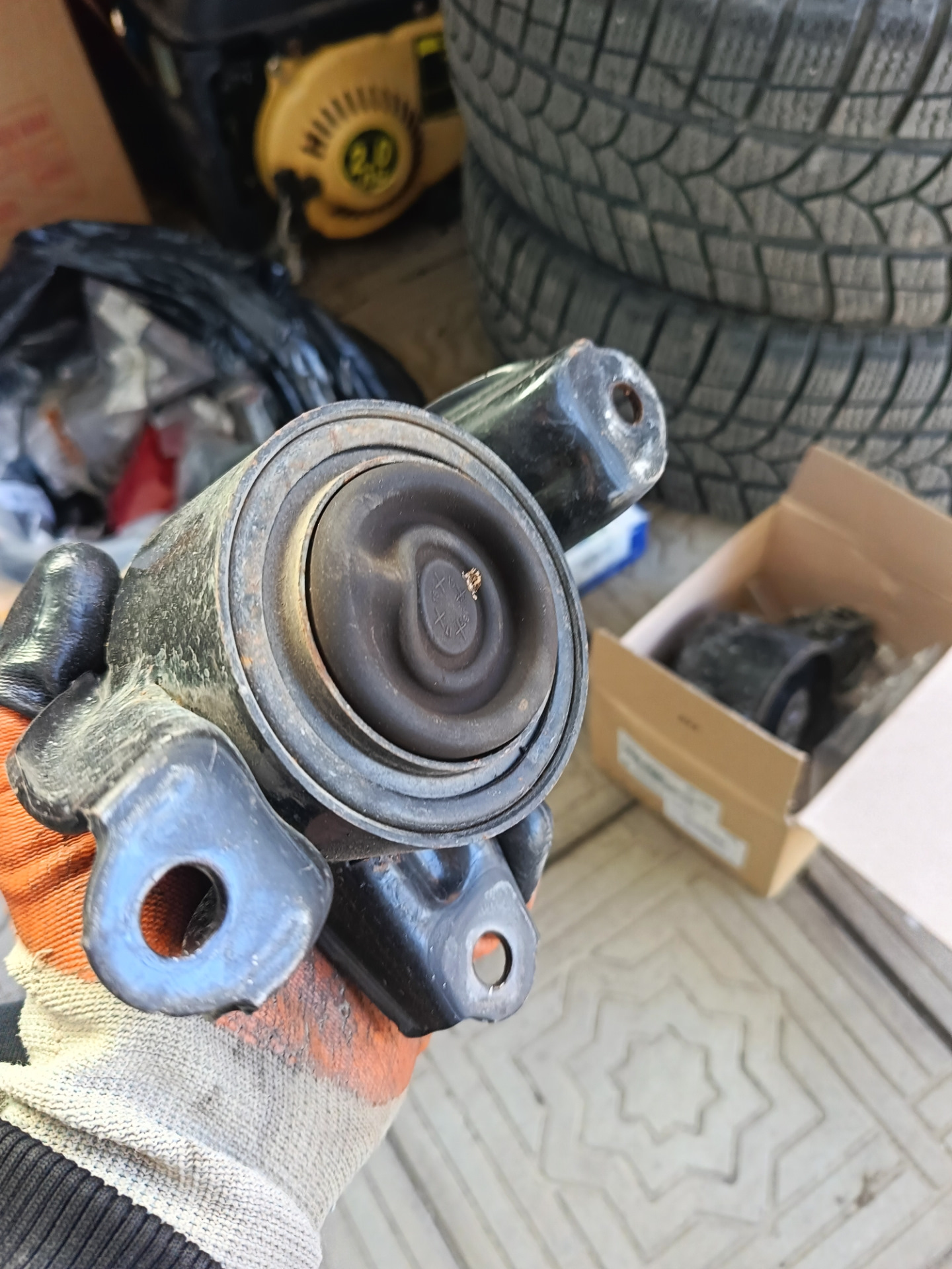 Замена опор двигателя — KIA Ceed (2G), 1,6 л, 2012 года | запчасти | DRIVE2