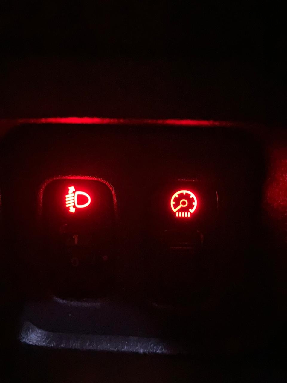 Устала кнопка включения ПТФ. — Mitsubishi Lancer IX, 1,6 л, 2004 года ...