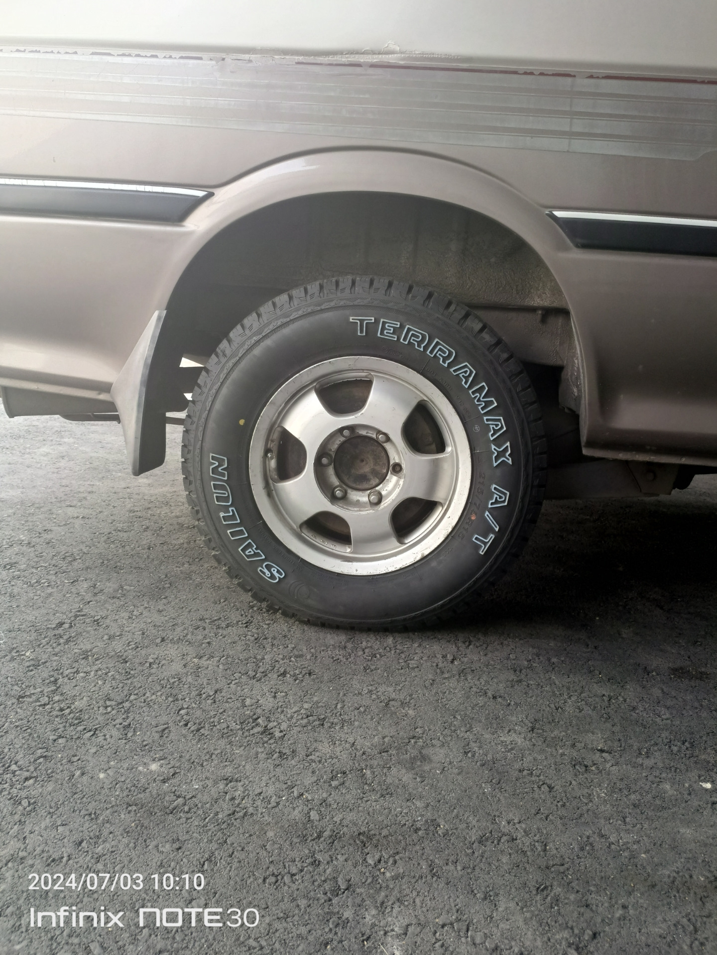 Поменял наконец резину — Toyota HiAce (H100), 3 л, 1996 года | шины ...