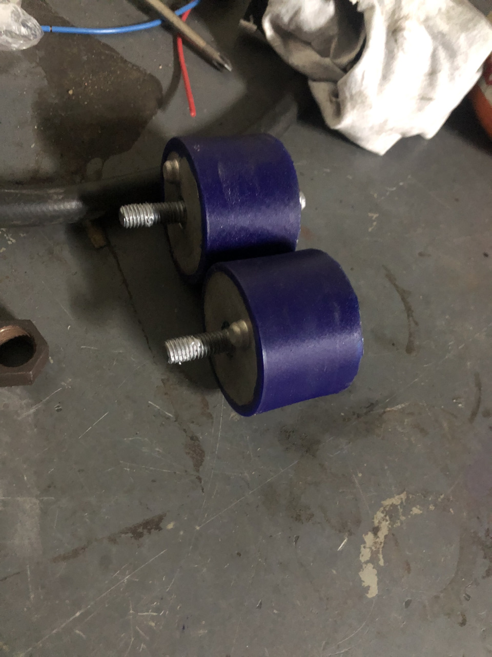 Полиуретановые подушки КПП — BMW 3 series Coupe (E30), 3 л, 1989 года ...