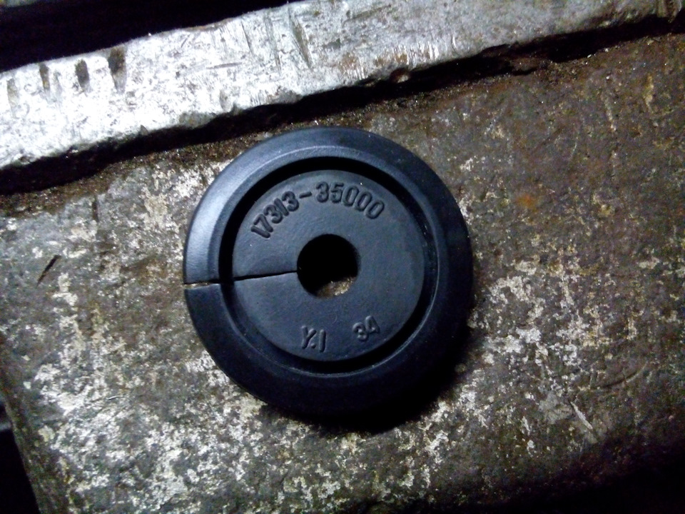 Заглушки в арки передних колес — Hyundai Solaris (1G), 1,6 л, 2015 года ...