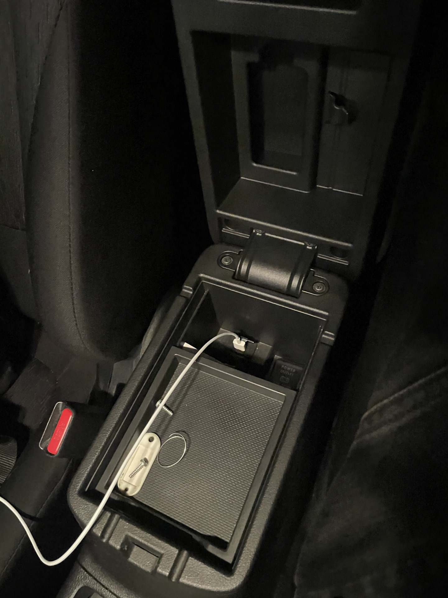 Usb порт — Mitsubishi Outlander (3G), 2 л, 2013 года | поломка | DRIVE2