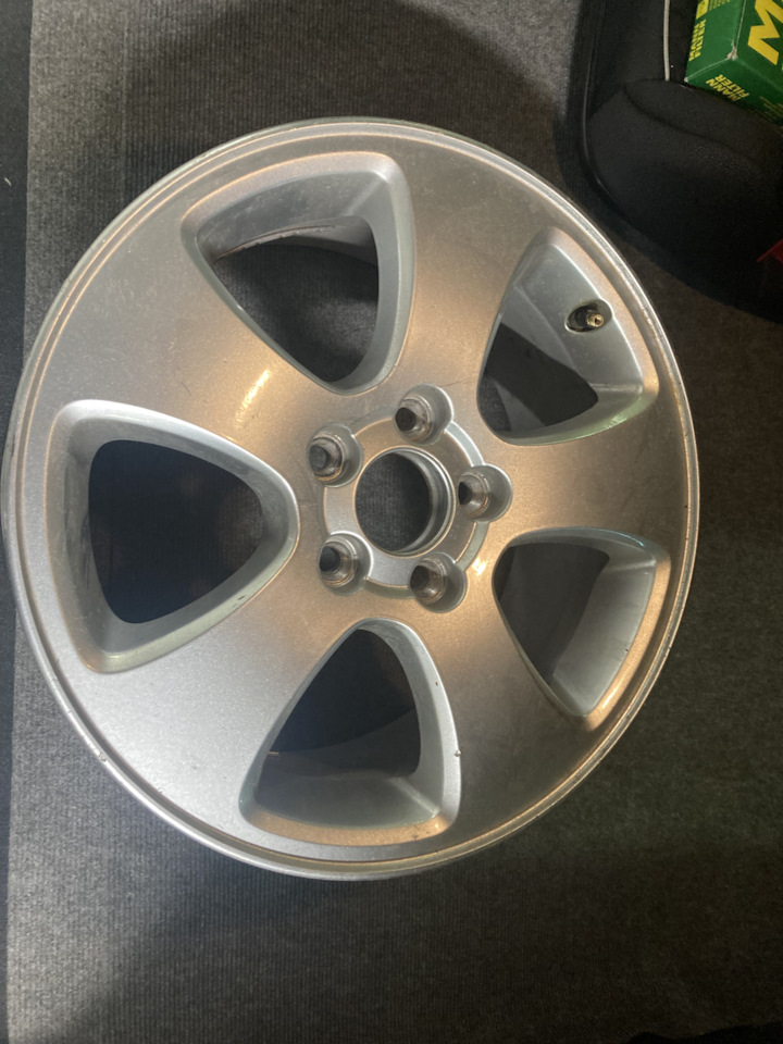 Литые диски Volvo 7Jx16 ET50 5x108 на Volvo V70 III, Volvo XC70 III ...