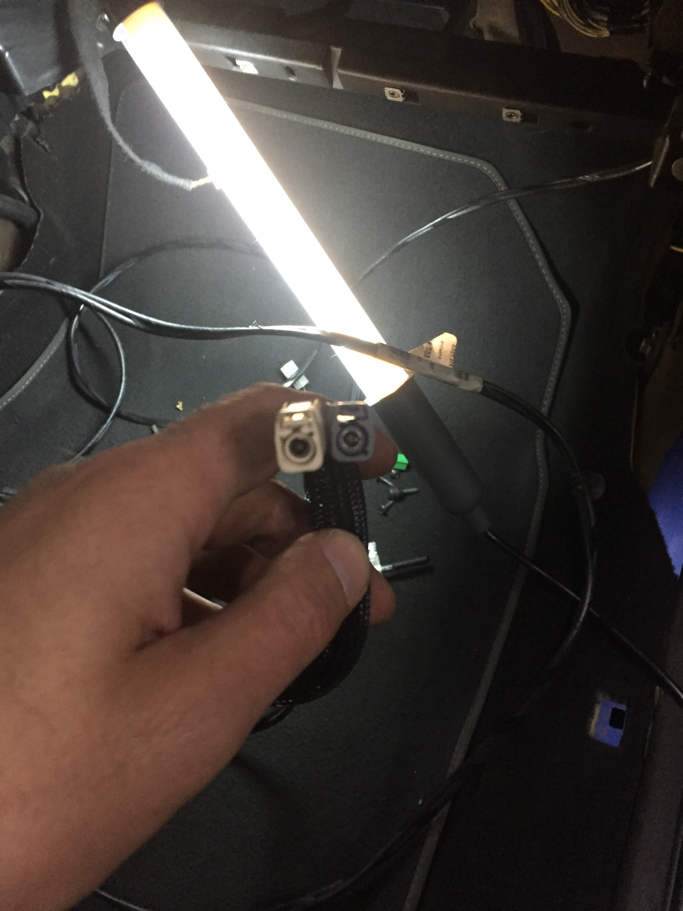 Замена кабеля антенны. Новые дворники. — Peugeot 407, 3 л, 2004 года ...