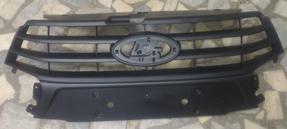 8450008875 Накладка переднего бампера средняя LADA | Запчасти на DRIVE2