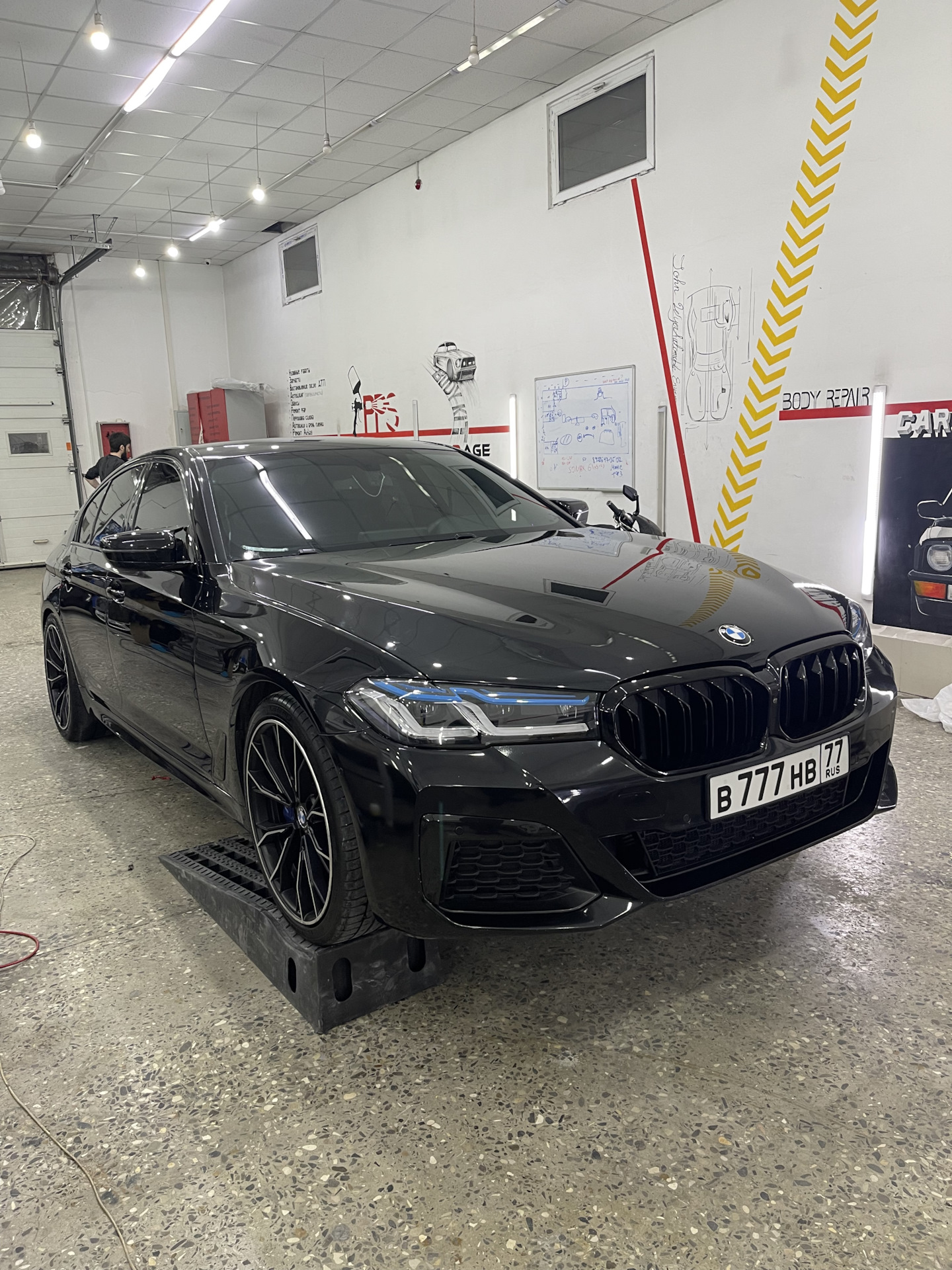 Фонари LCI и спойлер — BMW 5 series (G30), 2 л, 2019 года | стайлинг ...