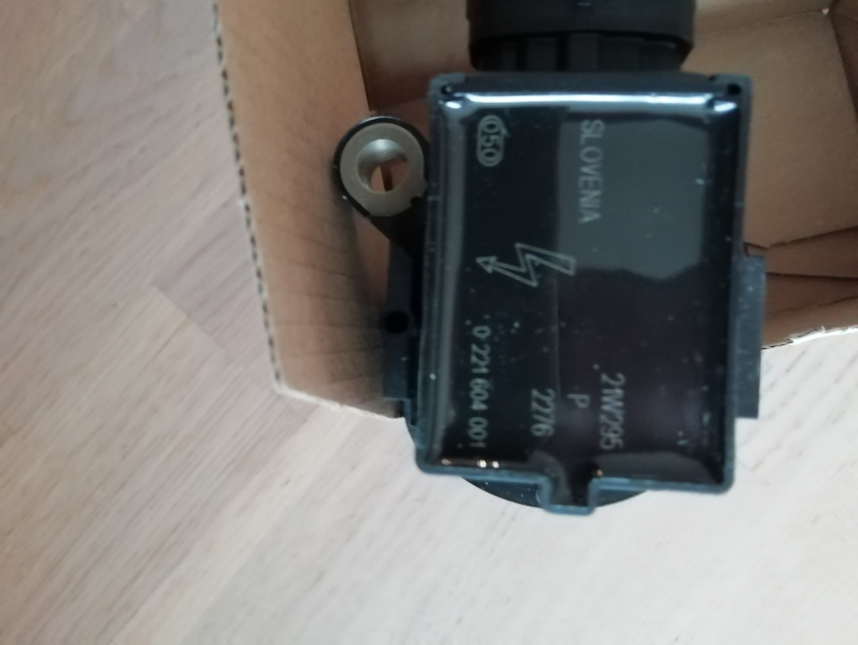 0221604001 Катушка зажигания BOSCH | Запчасти на DRIVE2