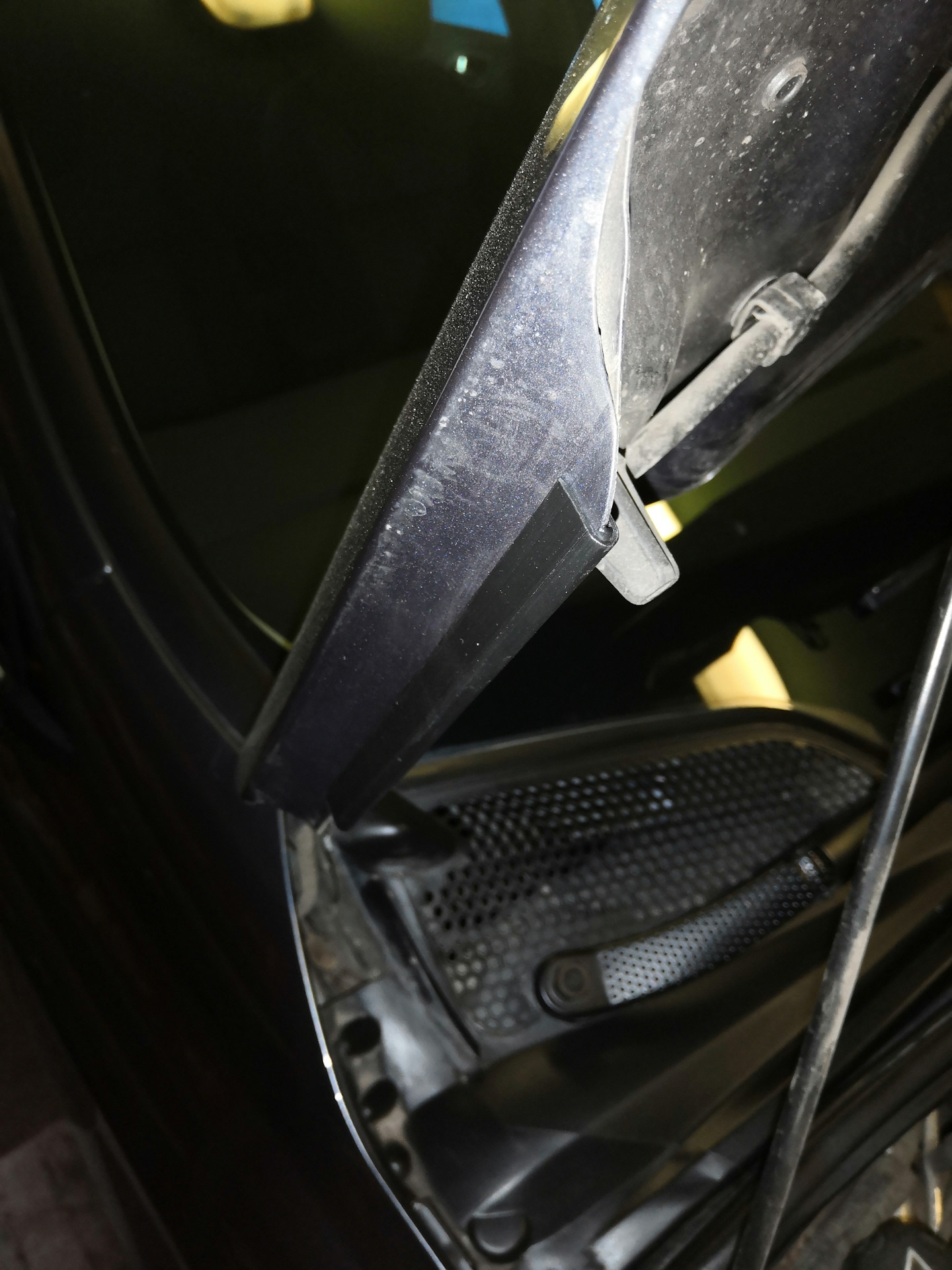 Уплотнительные полосы на капот — Citroen C4 (2G), 1,6 л, 2011 года ...