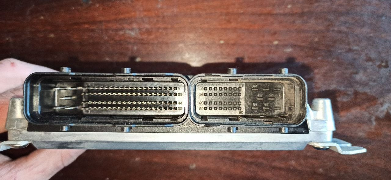 6. Два мозга лучше, чем ни одного. — УАЗ 452, 1965 года | тюнинг | DRIVE2