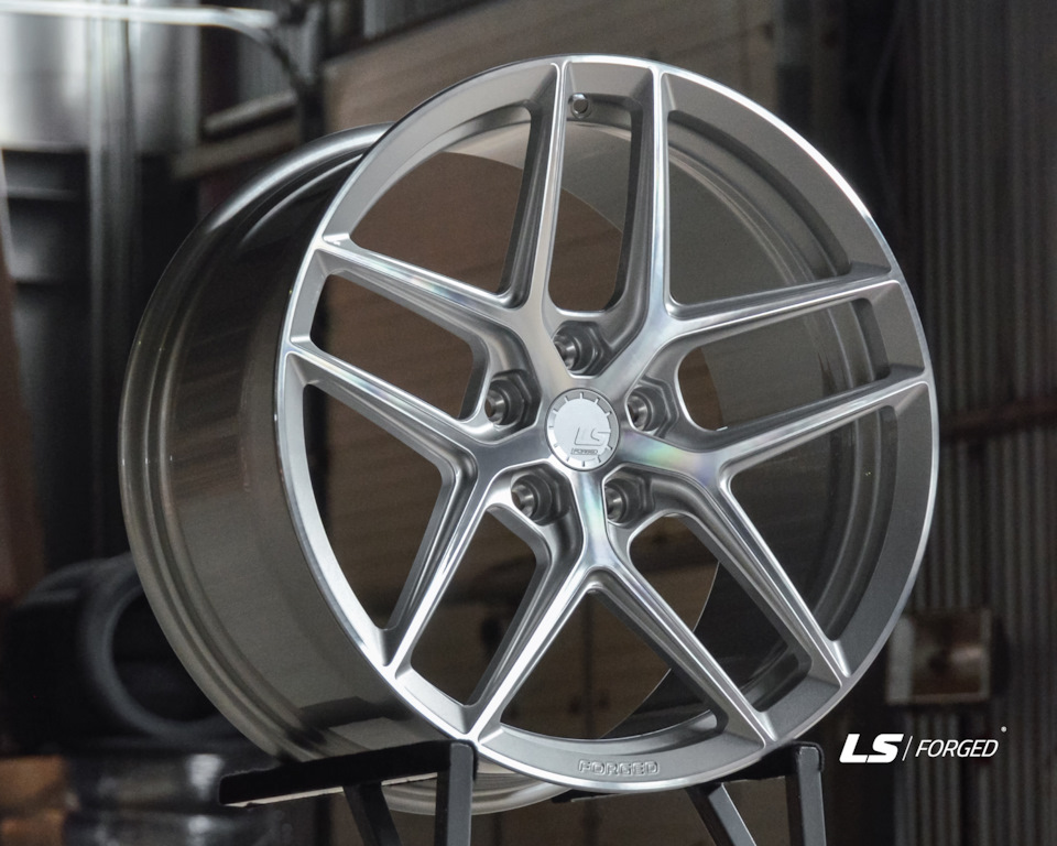 Диски LS FG47 — разноширокая кованая модель — Slikshop на DRIVE2