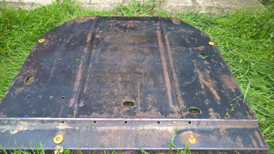 Заменил свечи, шланг печки, расширительный бачок. — Volvo XC70 II, 2,5 ...