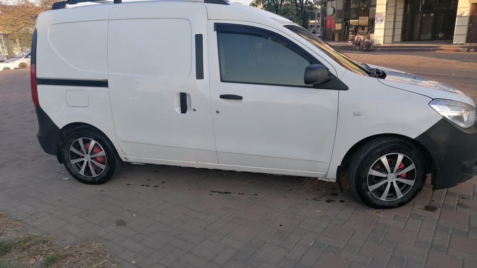 Renault Dokker 1.6 бензиновый 2018 | на DRIVE2