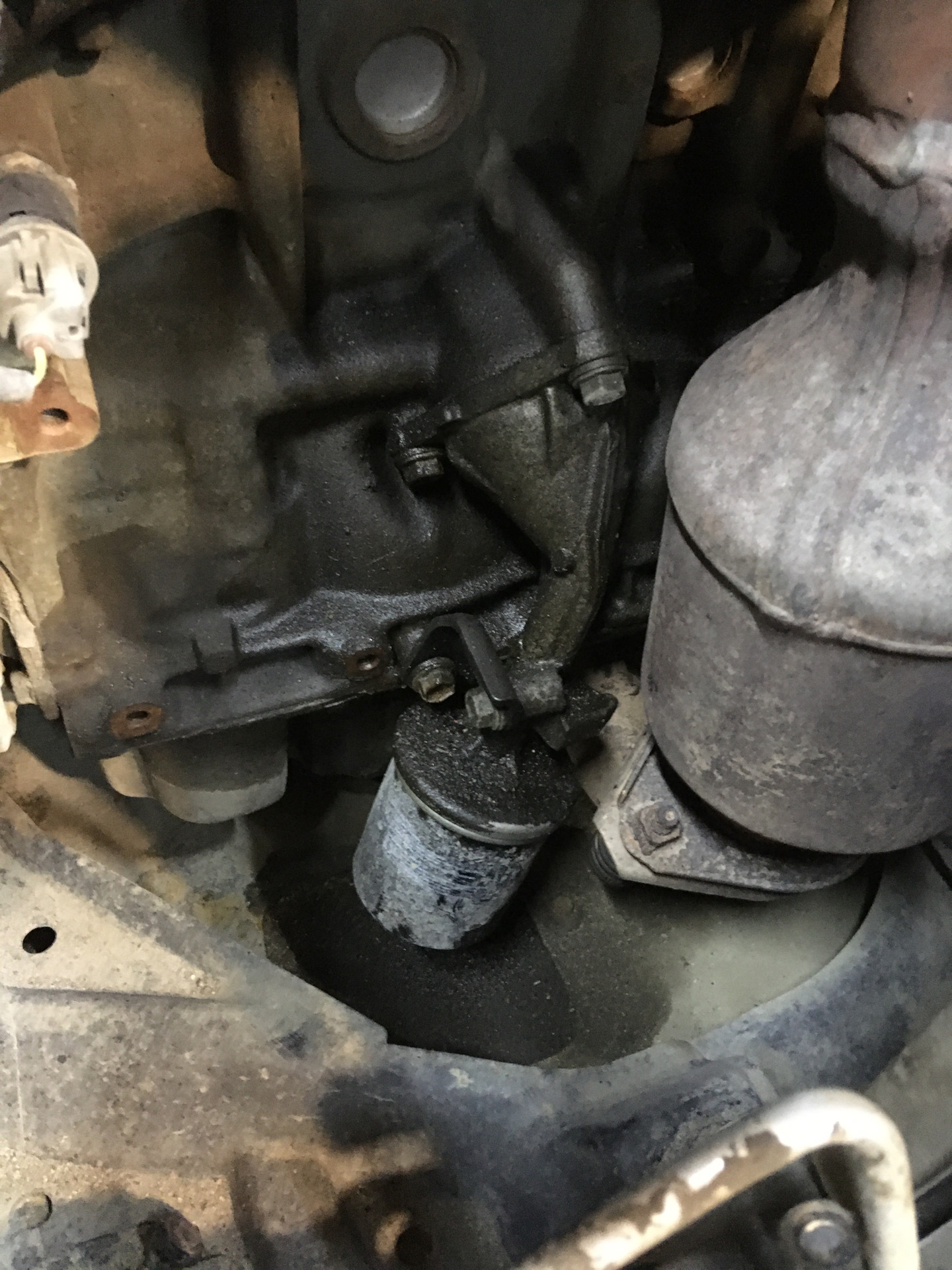 Устранение течи из-под кронштейна масляного фильтра — Toyota Yaris (p2 ...