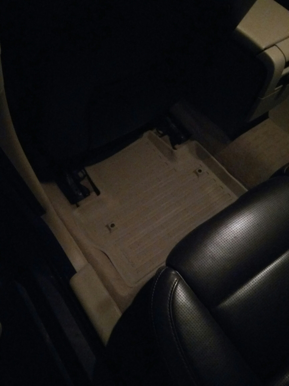 Оригинальные коврики — Volvo XC70 III, 2,4 л, 2008 года | аксессуары ...