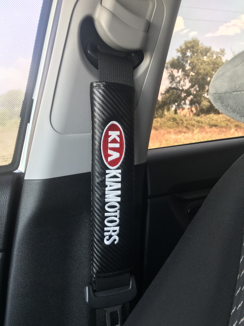 Защита порогов+накладки для ремней безопасности — KIA Rio X-Line, 1,6 л ...