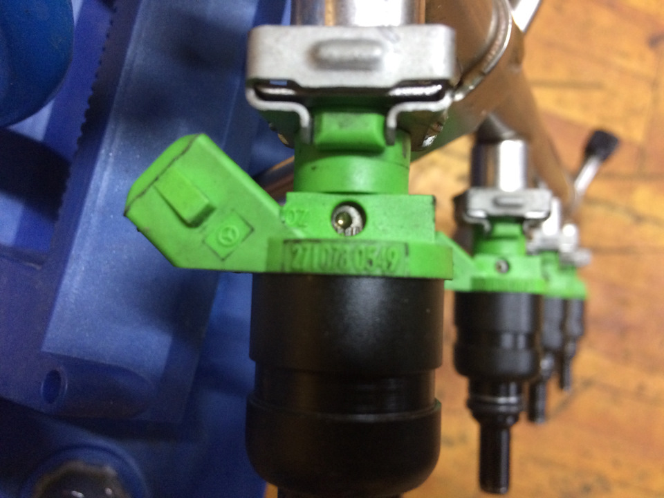 A2710780549 Форсунка топливная Mercedes | Запчасти на DRIVE2