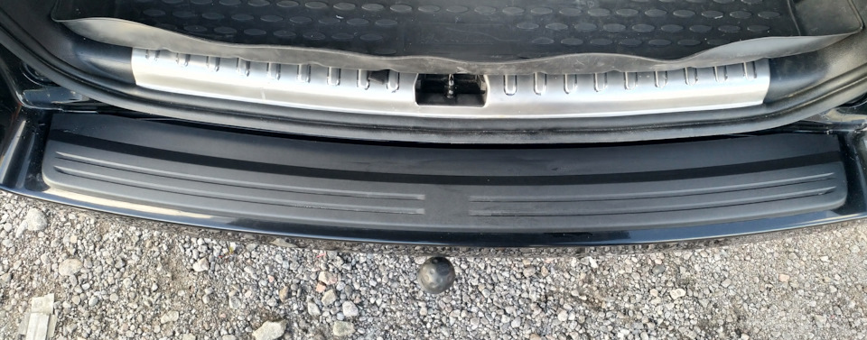 Накладка на задний бампер — замена — Land Rover Freelander 2, 2,2 л ...