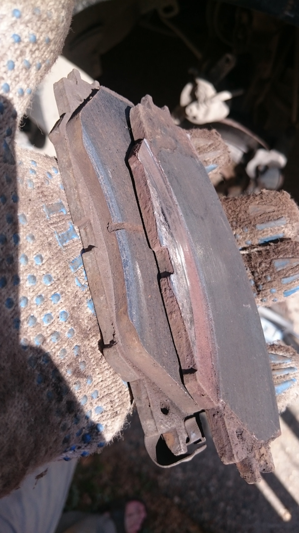 Странное дело — Toyota Esquire, 1,8 л, 2017 года | плановое ТО | DRIVE2