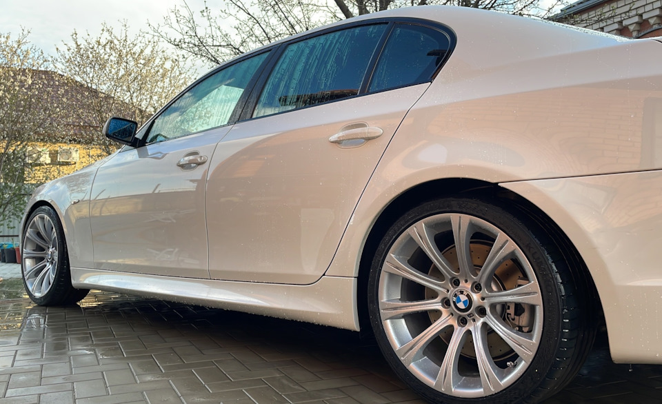 №44 Шины Kumho ECSTA PS71 R19 245/35 и 275/30 — BMW 5 series (E60), 2,5 ...