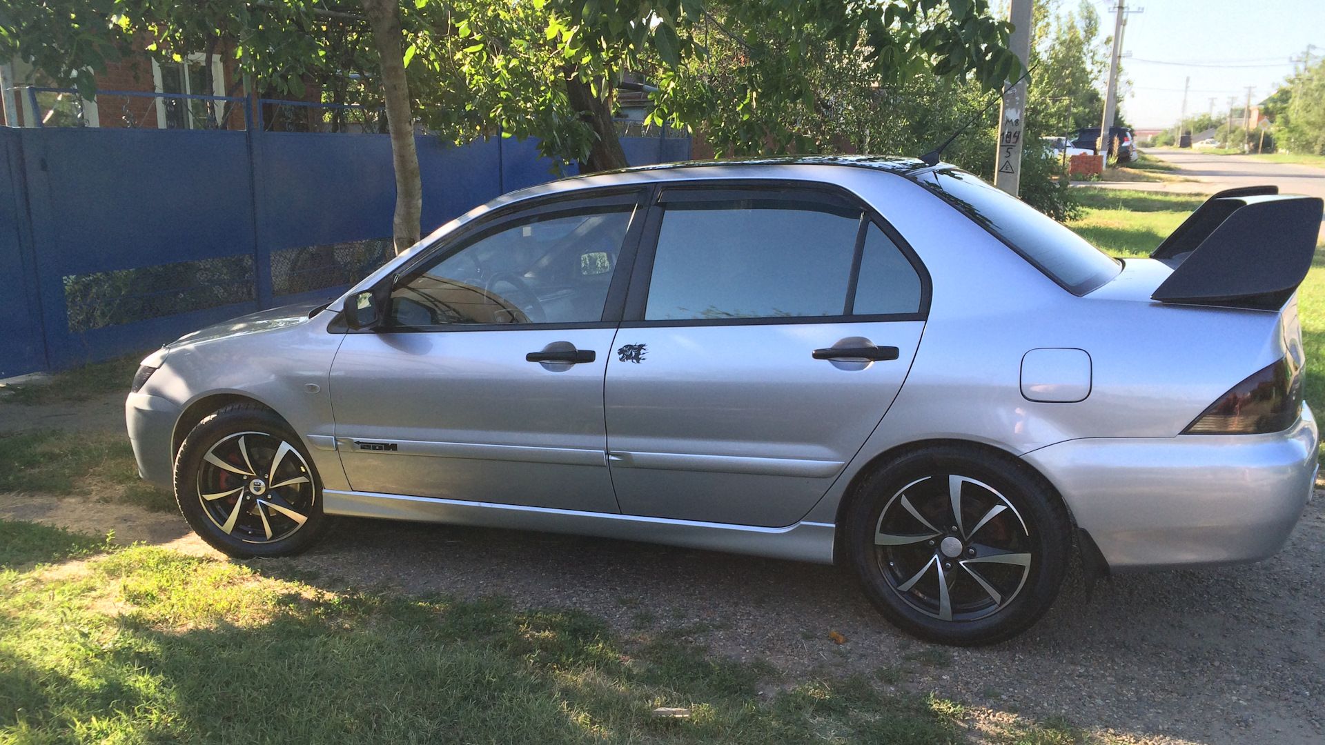 Mitsubishi Lancer IX 1.6 бензиновый 2005 | на DRIVE2