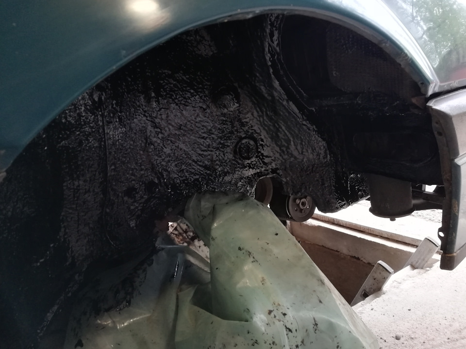 Замена передних амортизаторов и пружин — Volkswagen Passat Variant (B3 ...