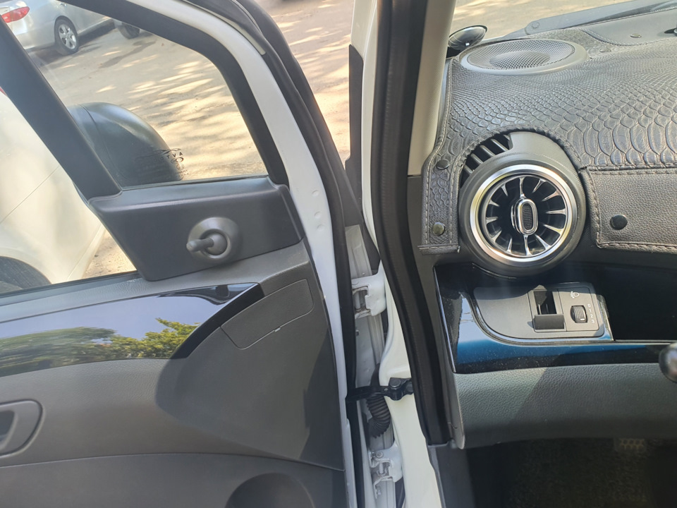 Электронные боковые — Chevrolet Spark (M300), 1,2 л, 2019 года ...