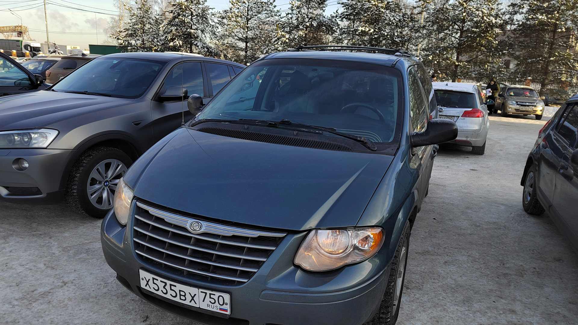 Chrysler Town and Country IV 3.8 бензиновый 2004 | 3.8 на DRIVE2