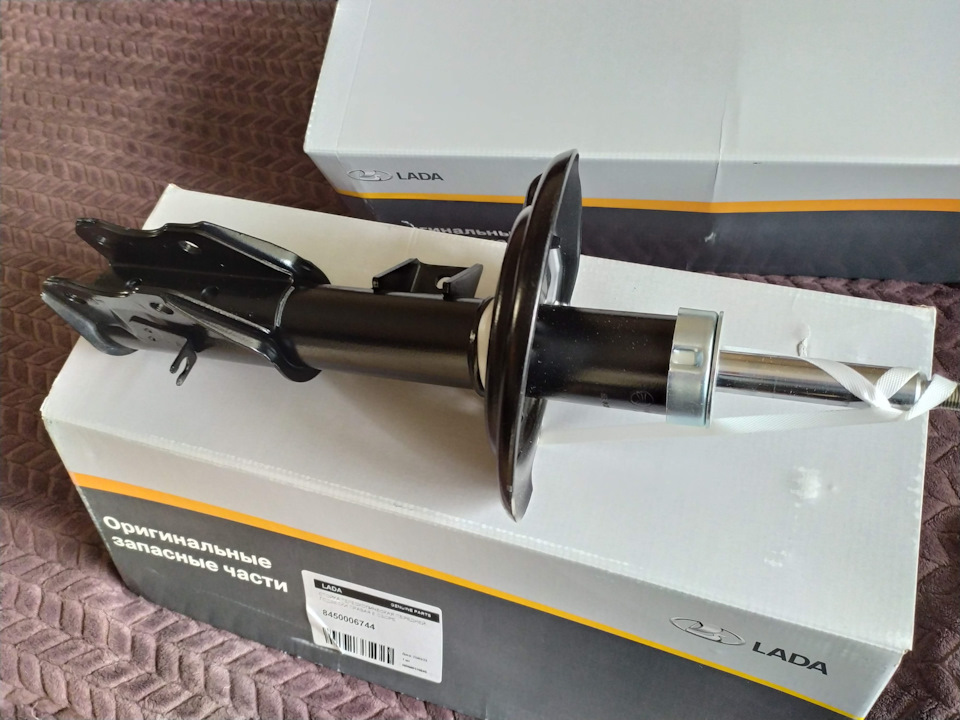 8450006744 Стойка телескопическая передней подвески правая в сборе LADA ...