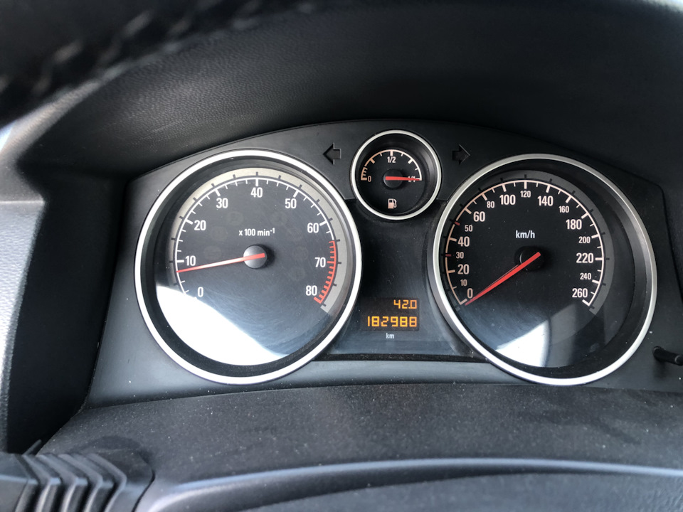 Новый отчёт пробега после капиталки — Opel Astra H 1 6 л 2010 года