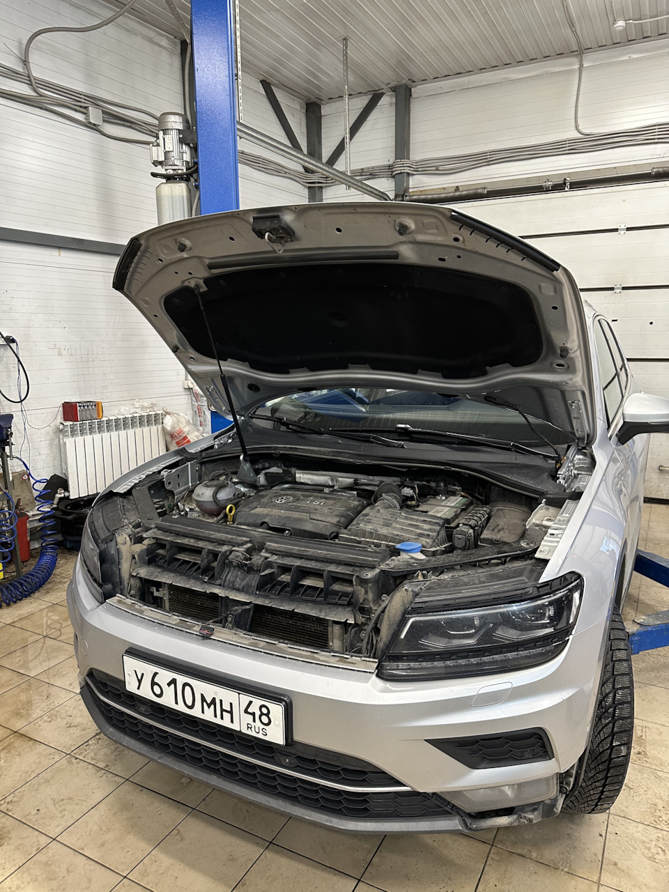 Обвес R Line Tiguan MK2 — Volkswagen Tiguan (2G), 2 л, 2017 года ...